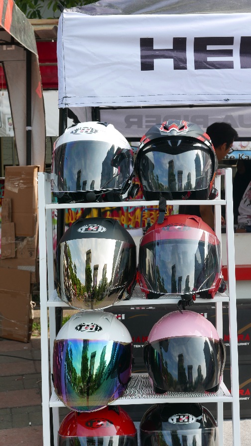 THI Helmet Dukung Penuh Anniversary ke-7 Batavia V3 Rider ...